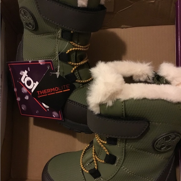 totes | Shoes | Totes Lil Gordon Olive Green And Black Winter Boots ...
